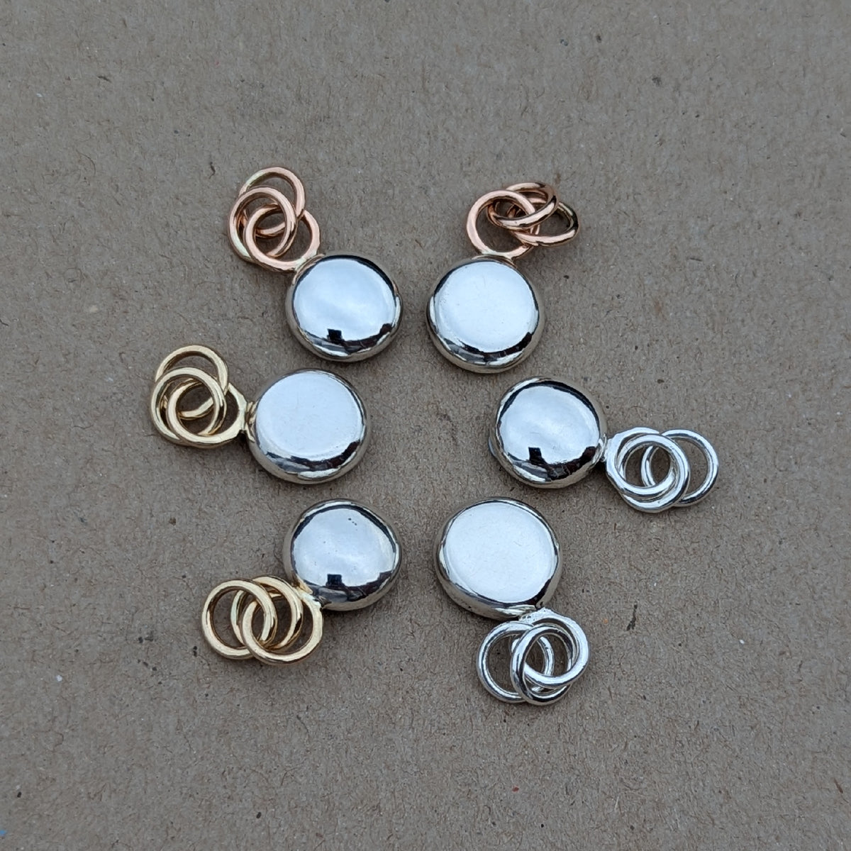 Sterling silver blob pendant with 9ct yellow gold rings – Linz Jewellery